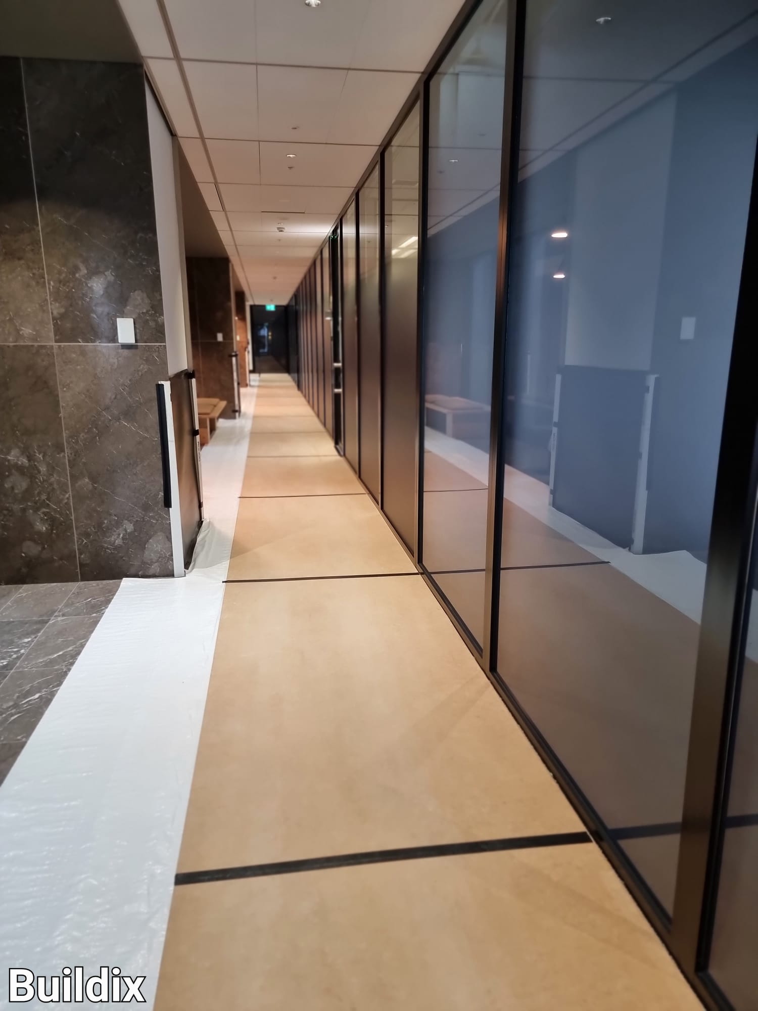 Professional tiling - BuildiX